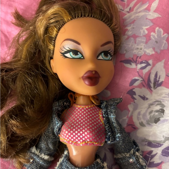 Bratz | Toys | 20 Bratz Doll Original Doll 70s Style Tall Boots And ...